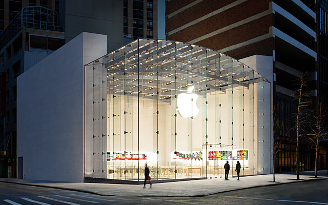 How many Apple Stores are there?